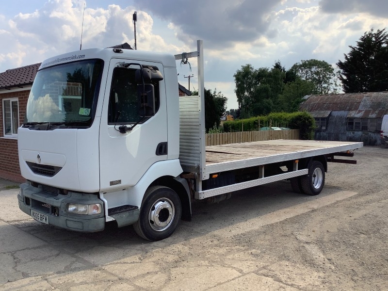Rigid Trucks | Whitehill Commercials